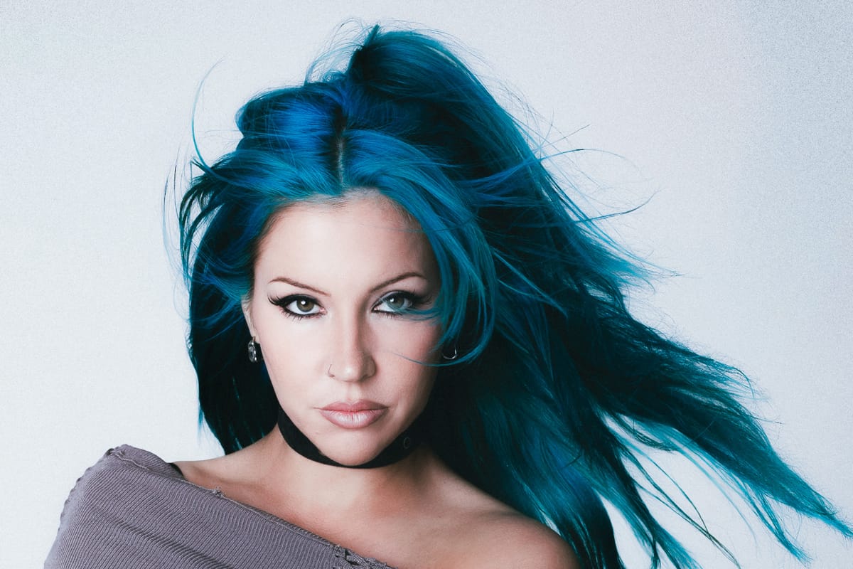 Charlotte Sands - one eye open